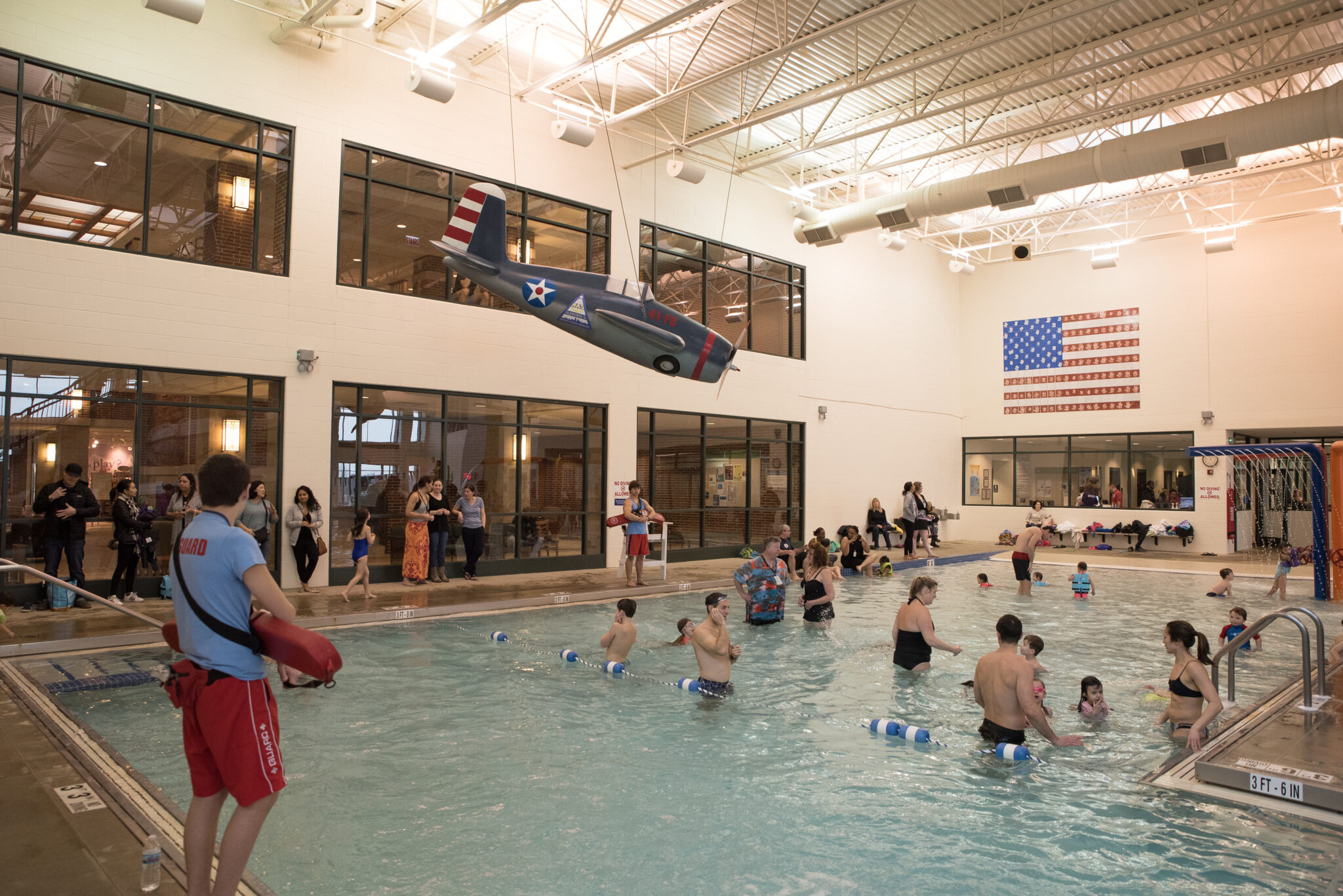 Splash Landings Indoor Aquatic Center | glenviewparkdistrict.org